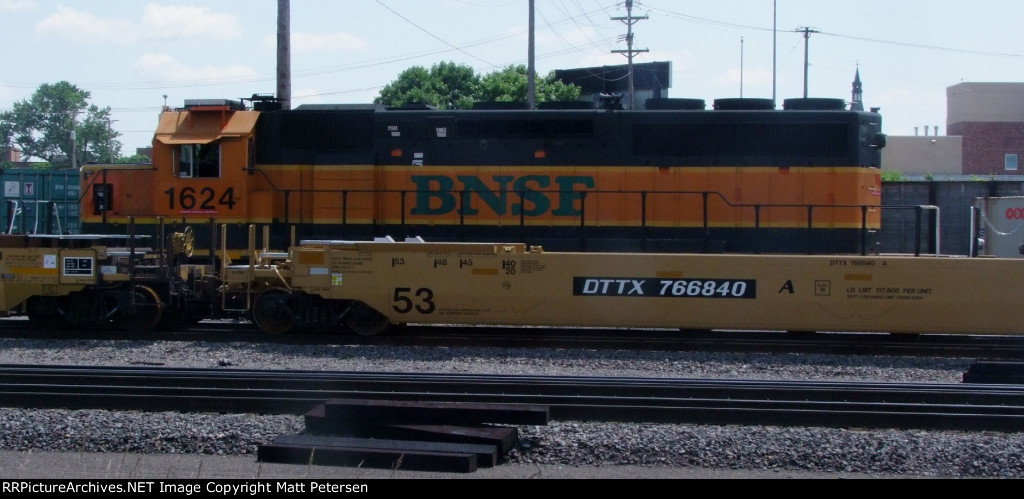 BNSF 1624